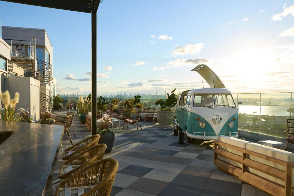 Renaissance New York Flushing Hotel at Tangram, Queens (updated prices ...