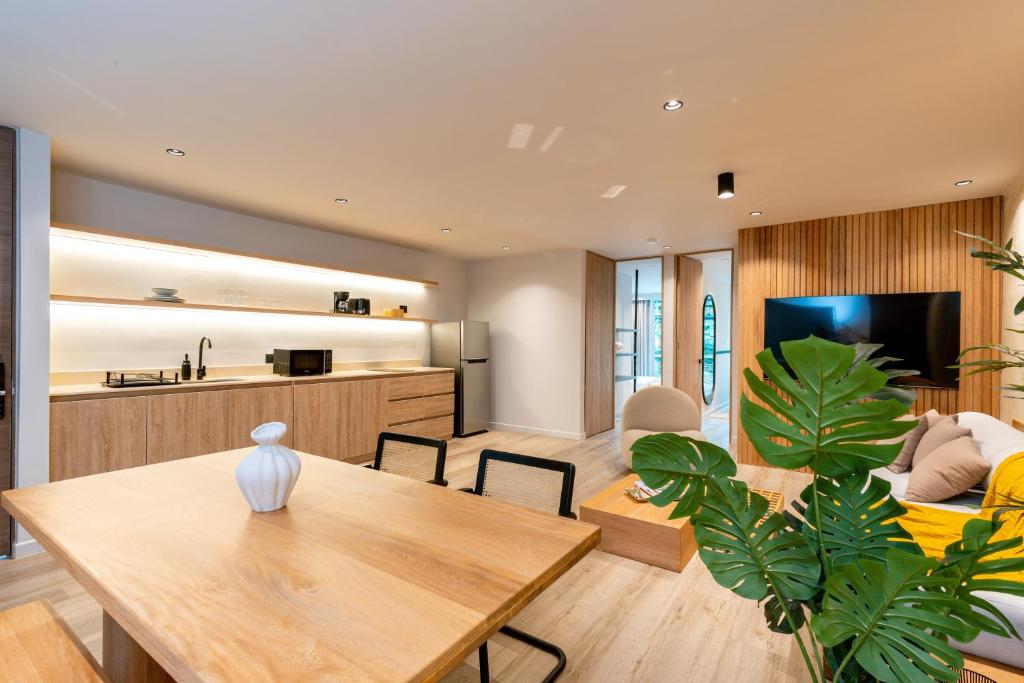 Spot Building, Medellín (precios actualizados 2024)