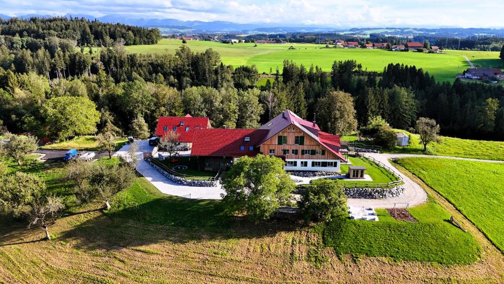 HEIMATEL - Ferienappartements Hochberg, Argenbühl (updated prices 2024)