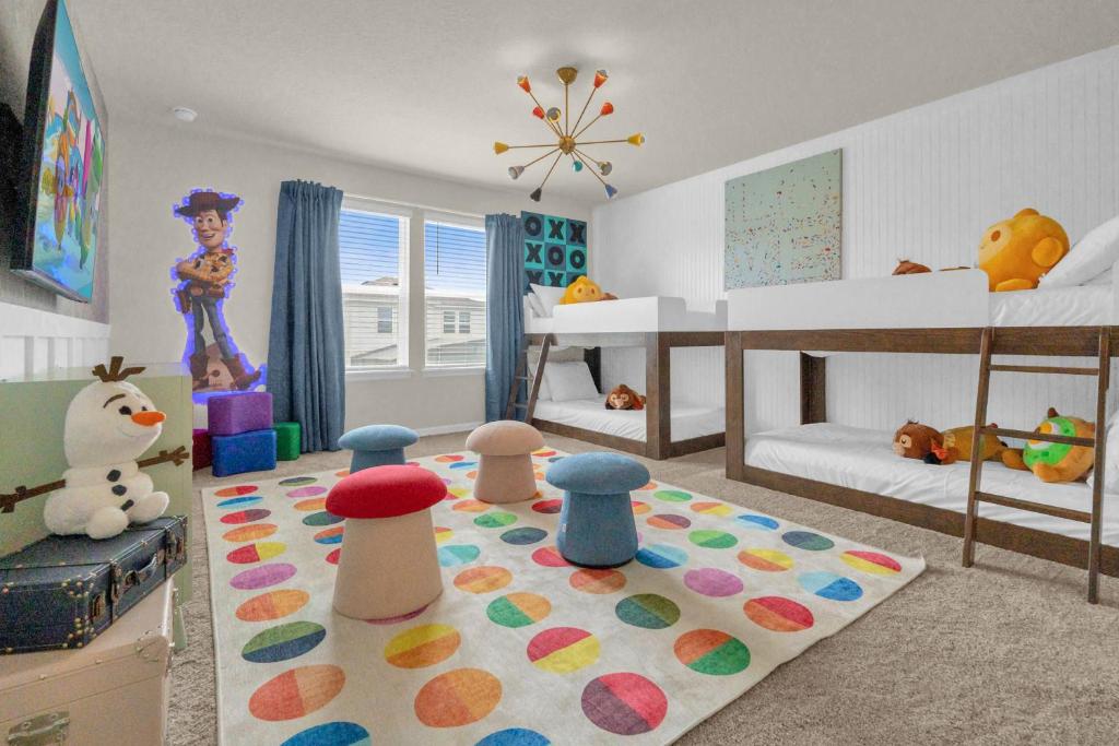 Upstay - Disney Movie Mansion at Windsor Island, Orlando (updated ...