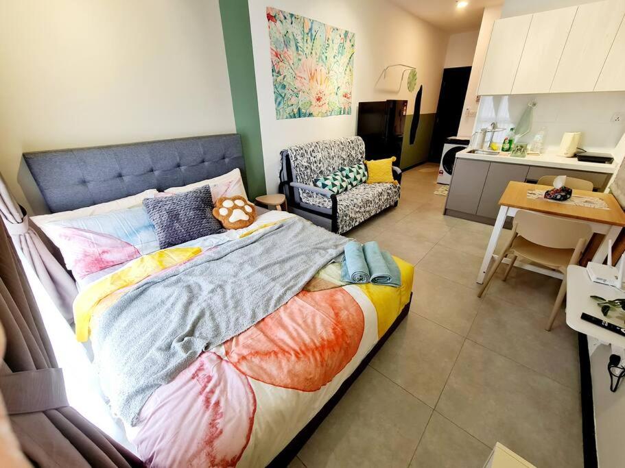 Neu Suites Near Gleneagles 10 minutes to KLCC, Kuala Lumpur (updated ...