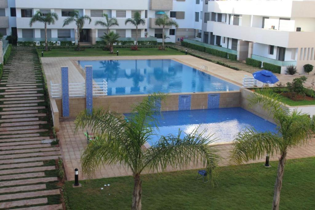 Paradise 11, Pont Blondin (updated prices 2026)