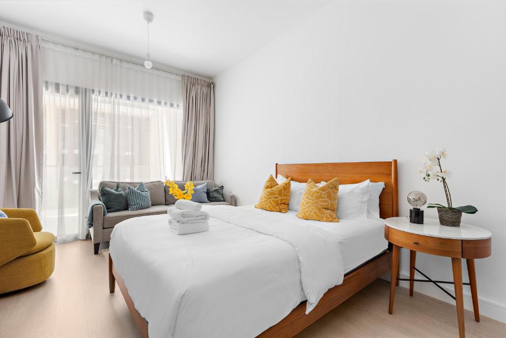 Modern Regency Staycation, Al Qurayyah (updated prices 2025)