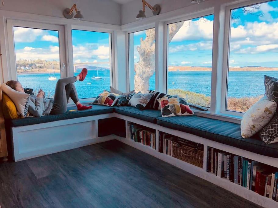 The Anchorage, right on the Skye shore, Kyleakin (updated prices 2025)