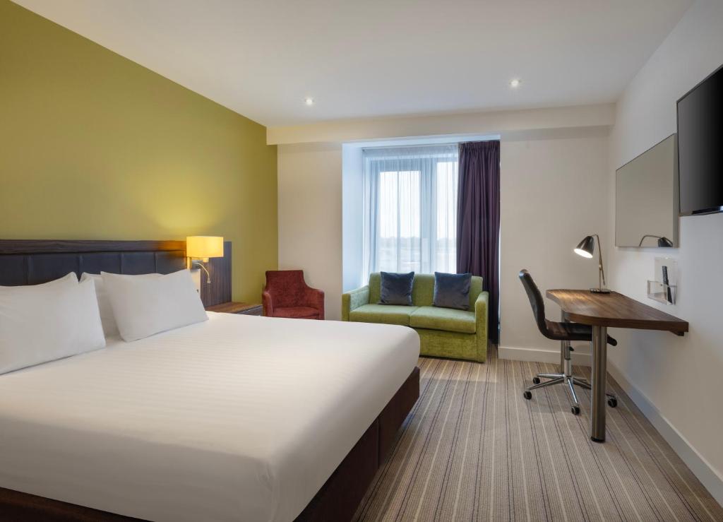 Holiday Inn Huntingdon Racecourse by IHG, Huntingdon (updated prices 2025)