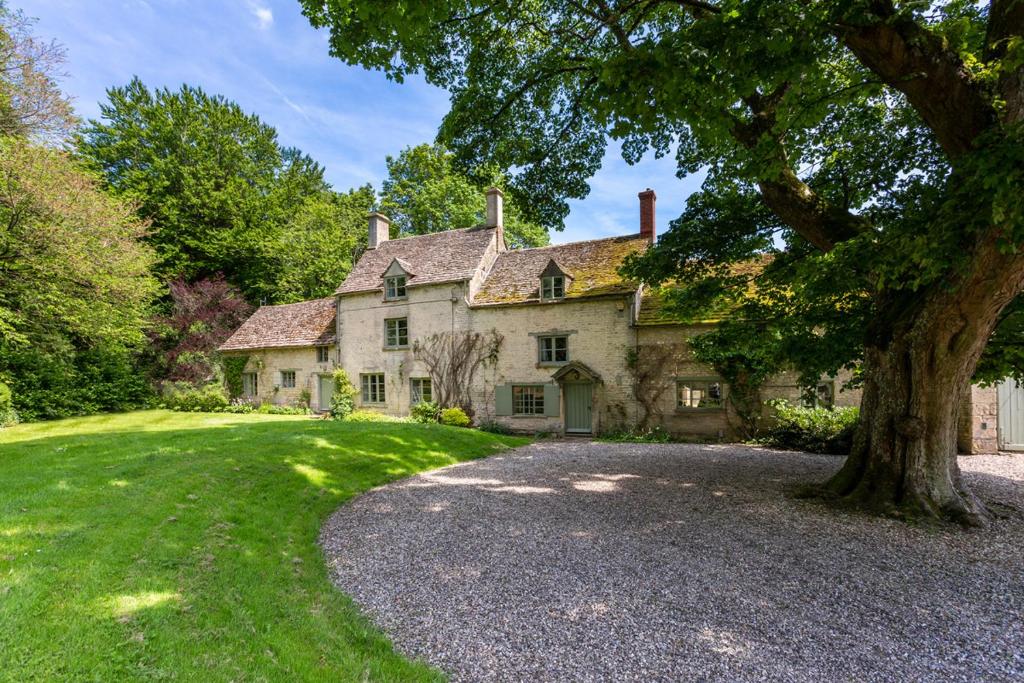 Dove Farmhouse, Rodmarton (updated prices 2025)