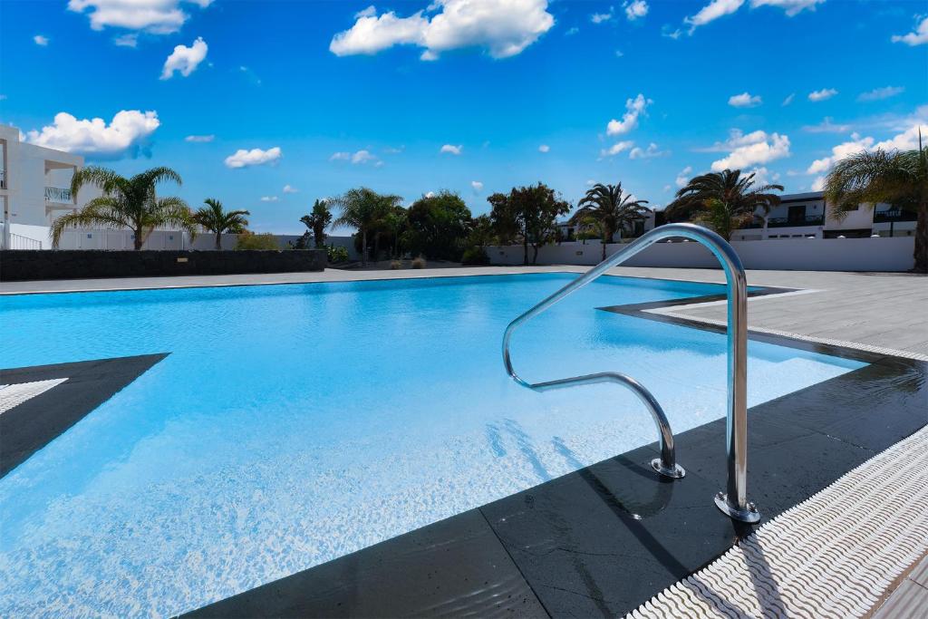 La Docta 112 Senator pool view, Costa Teguise (updated prices 2026)