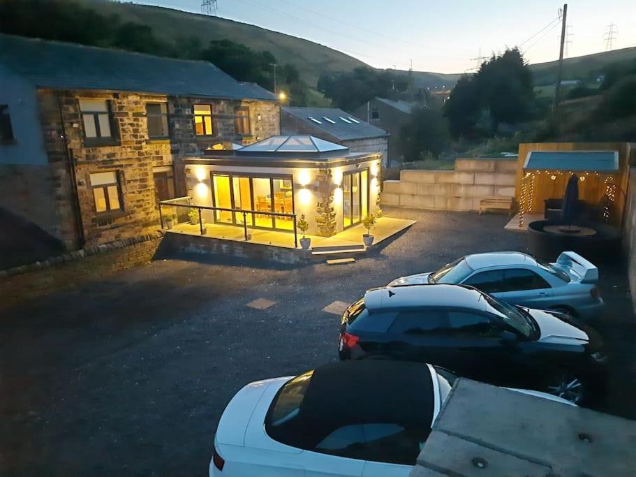 Luxury Mill Conversion, Todmorden (updated prices 2026)