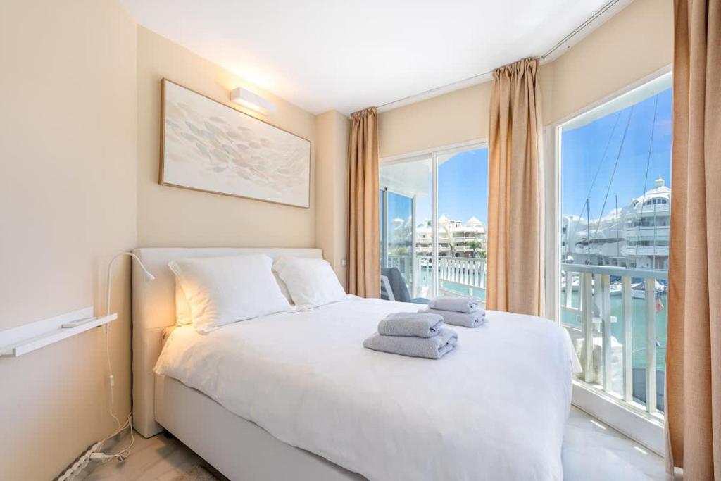 Vivendos - BN02 - Puerto Marina, Benalmádena (updated prices 2026)