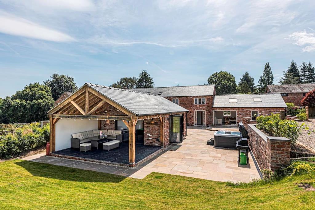 Fairvale House, Winsford (updated prices 2026)