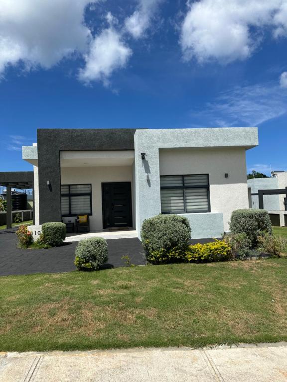 Pyramid point villa, Ocho Rios (prezzi aggiornati per il 2024)