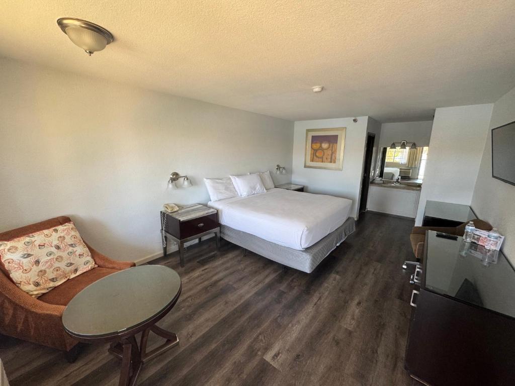The New Pioneer, Laughlin (updated prices 2025)