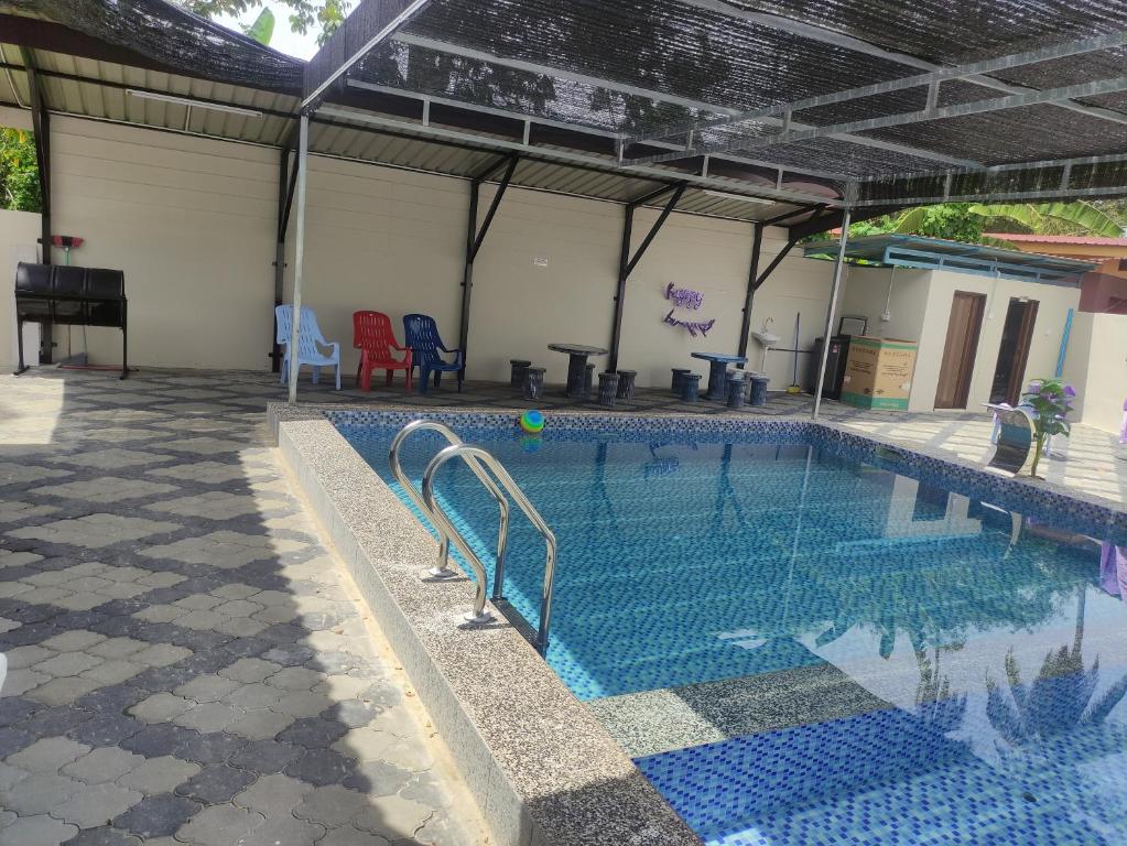 Kolam Besar dengan Privasi di Nel Homestay, Kota Bharu (updated prices ...