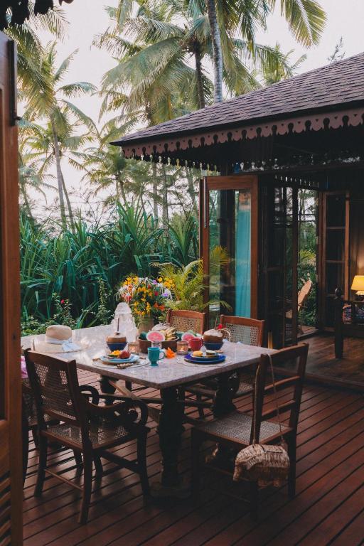 Villa Fiesta - Beachfront Getaway, Verna (updated prices 2026)