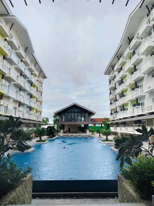 Pool View Condo 333B at Amani Grand Resort near Mactan Cebu Airport ...