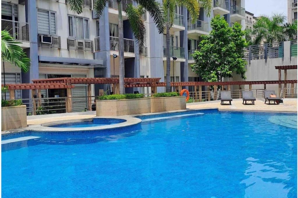 One Palm Tree Villas Condo across NAIA Terminal 3, Manila (updated ...
