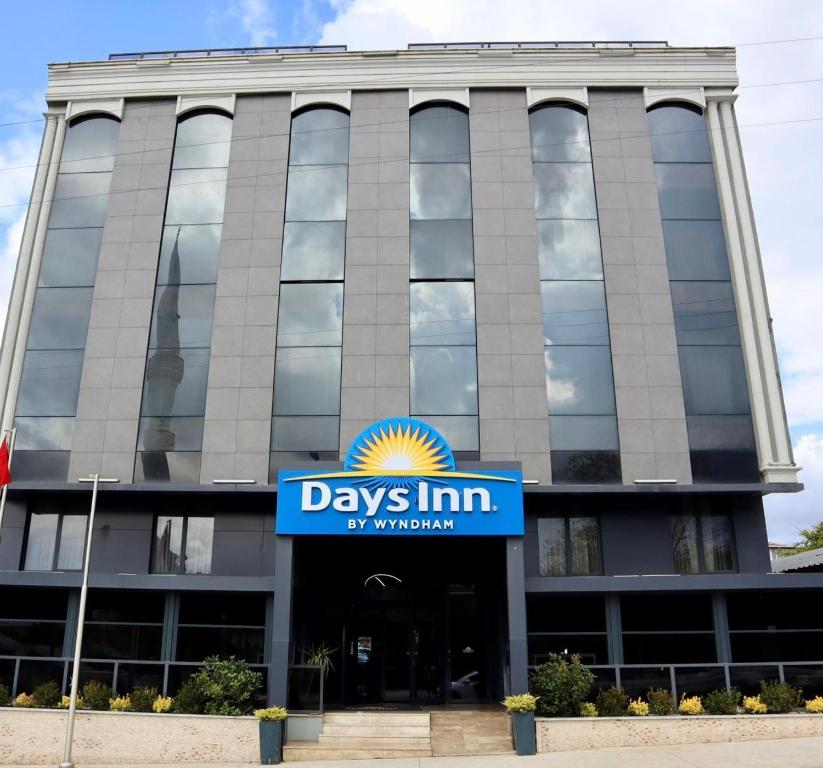 Days Inn by Wyndham Istanbul Arnavutkoy, Istanbul (updated prices 2025)