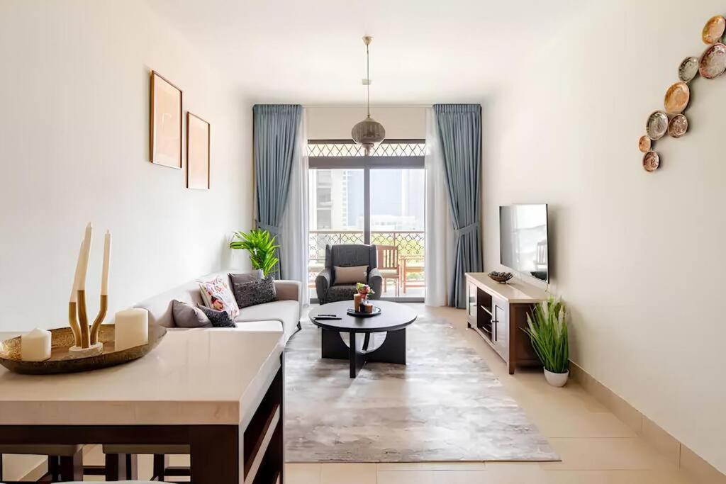 Charming 1BR Apt Yansoon 5 Downtown Dubai, Dubai (updated prices 2025)