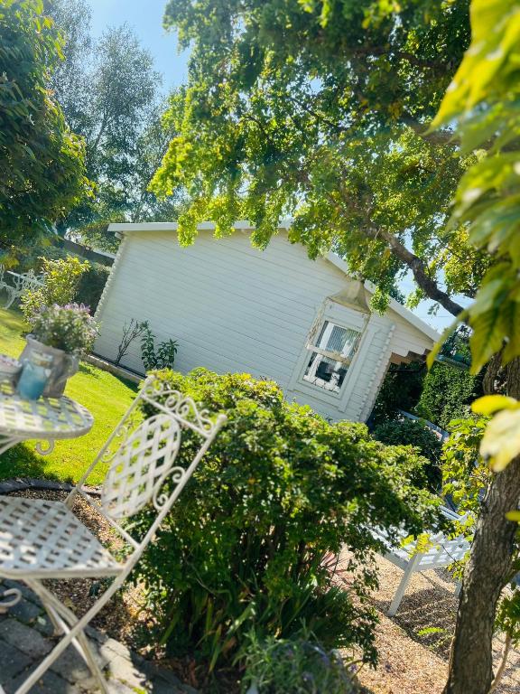 Lavender Lodge, Corfe Mullen (updated prices 2026)