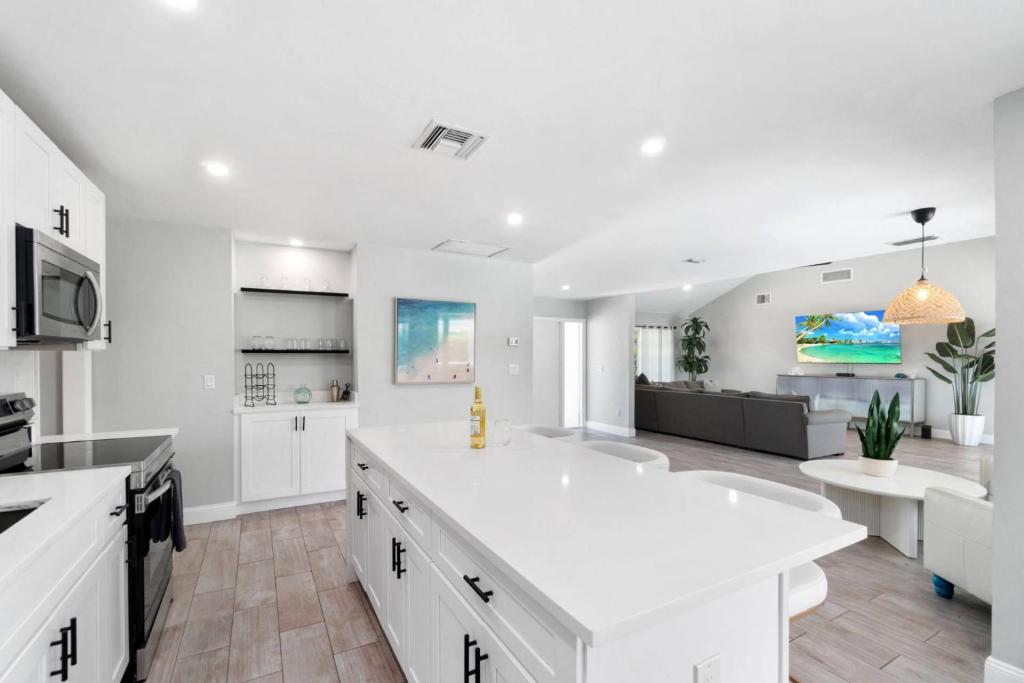 Island Hideaway, Marco Island (updated prices 2026)