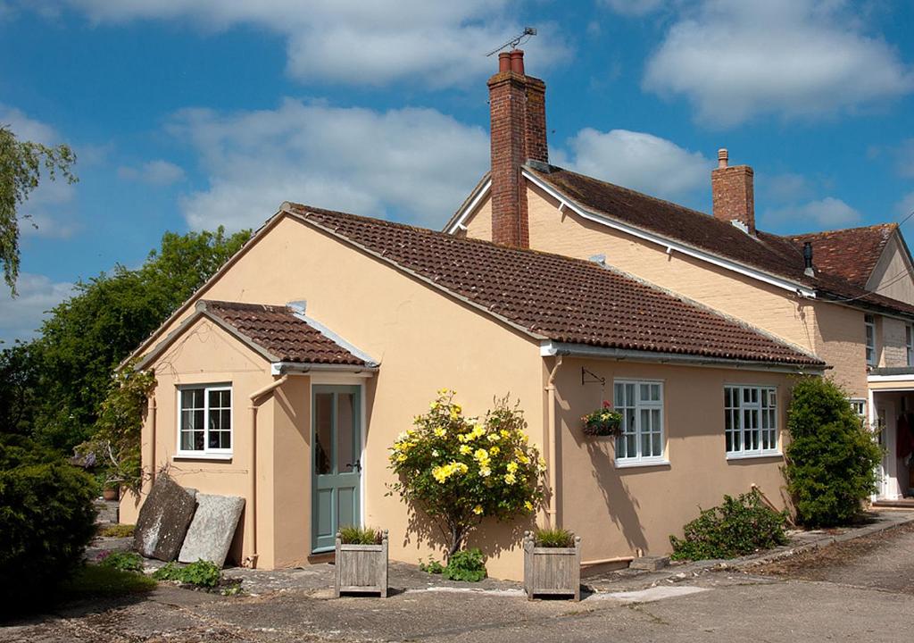 Ridge Farm Guest Wing, Holwell (updated prices 2025)