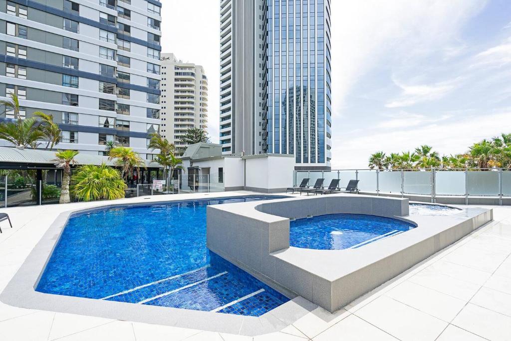 Marks Point - Resort Living in the Heart of Surfers, Gold Coast ...