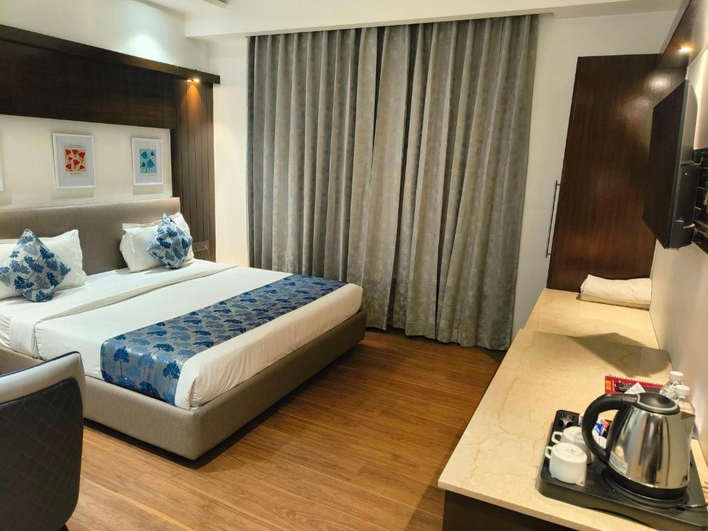 Hotel The Pearl, City Center - Traveler's Choice Award Winner for 2025 ...