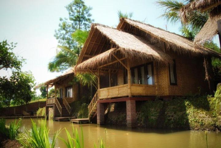 Bukit Alamanda Resort, Garut, Indonesia - Booking.com