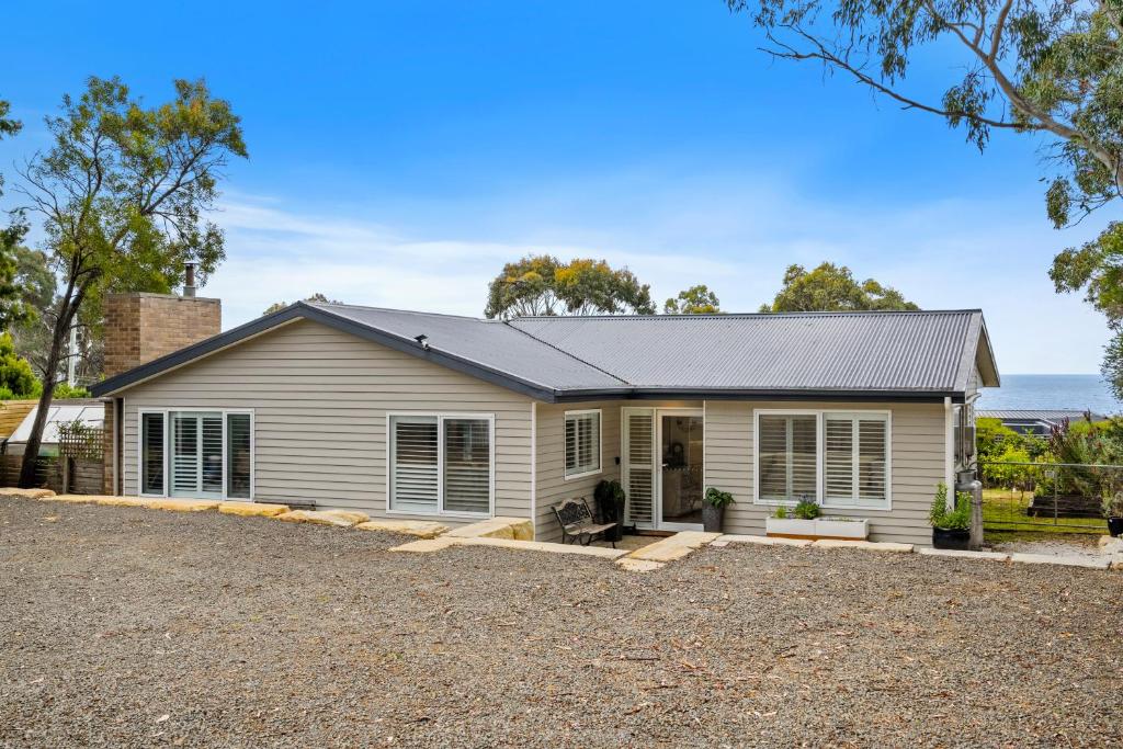 Sea views at Spring Beach Tasmanias East Coast, Spring Beach (updated ...