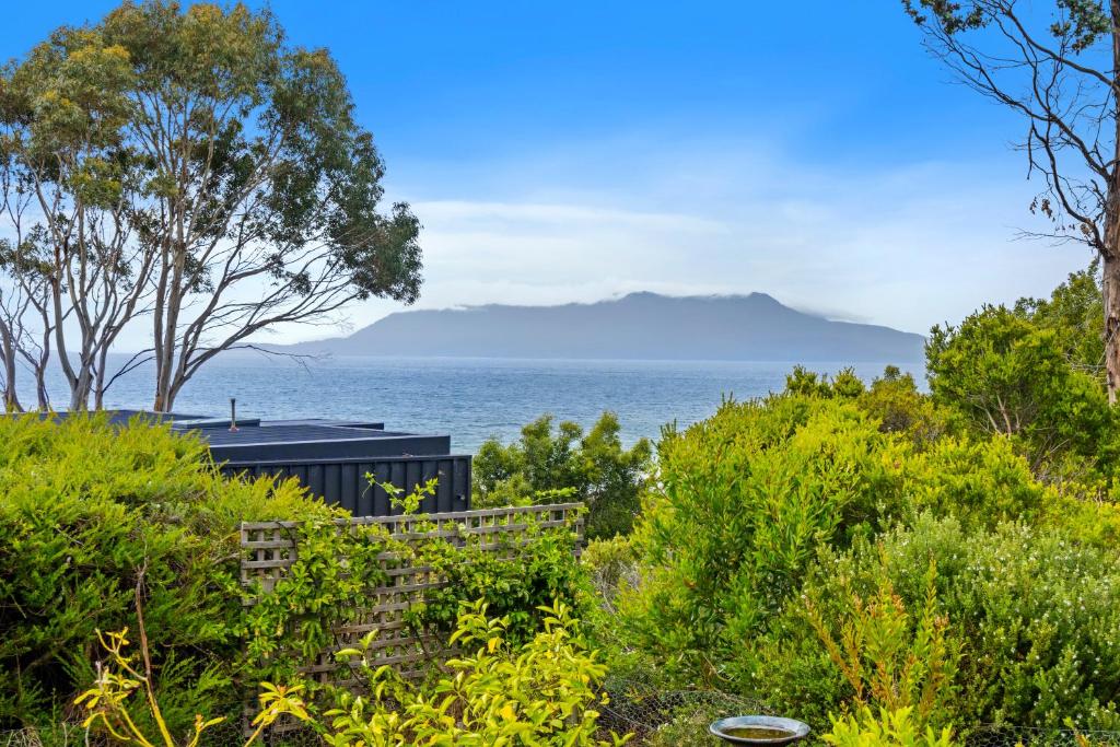 Sea views at Spring Beach Tasmanias East Coast, Spring Beach (updated ...