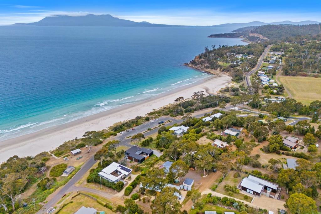 Sea views at Spring Beach Tasmanias East Coast, Spring Beach (updated ...