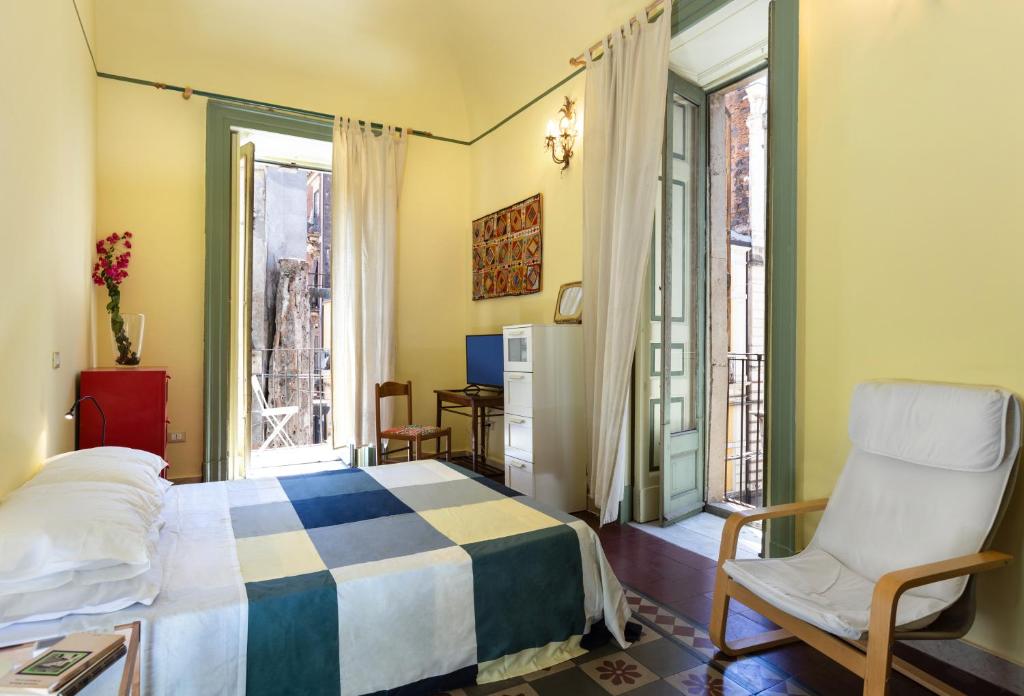 Zhara Buda, Catania (updated prices 2026)