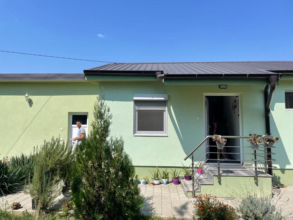 The Little Green House, Petrovec (updated prices 2026)