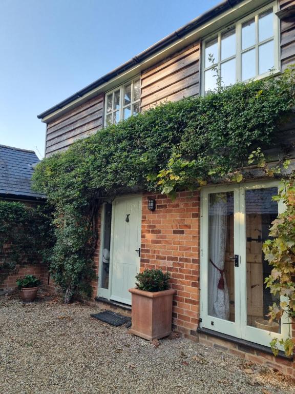 Orchard Cottage, Upper Hambleton (updated prices 2026)