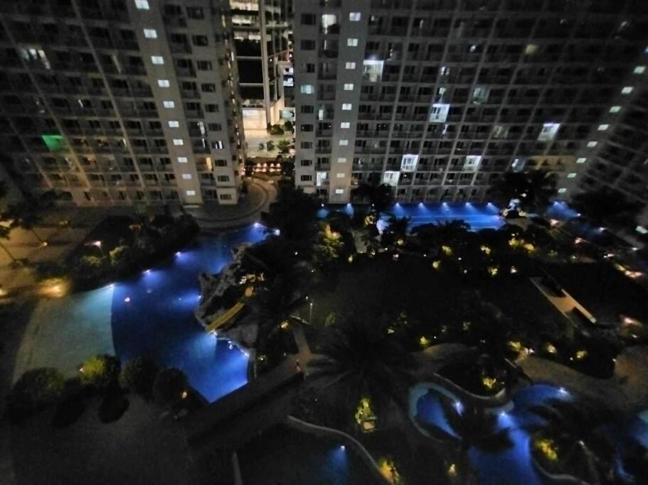 Spacious 2-BR Condo - Shore Residences-MOA Complex, Manila (updated ...