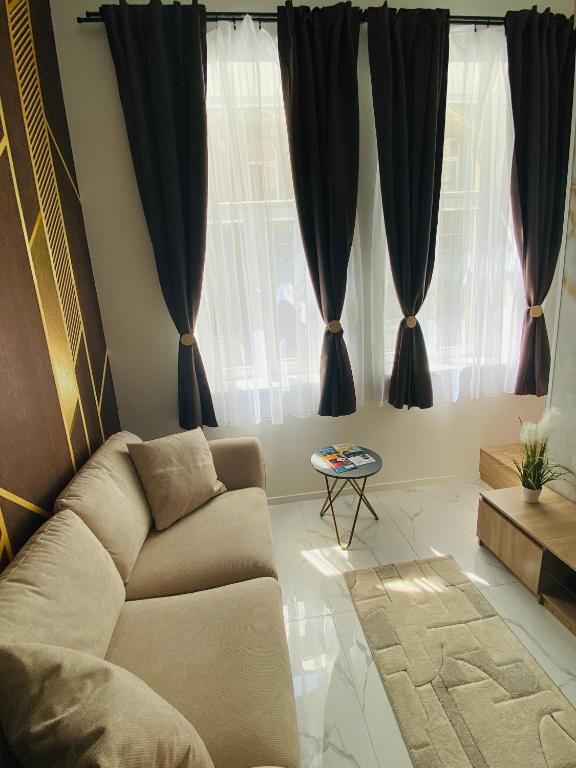 Panda Home, Budapest (updated prices 2025)