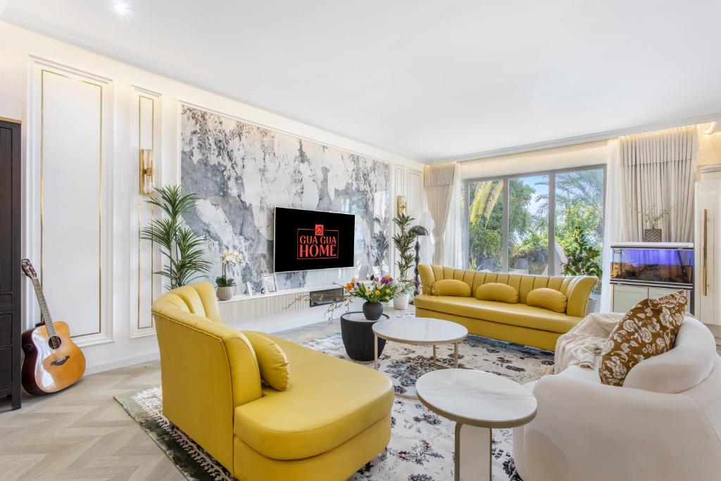 Lavish 5BR Villa With Private Pool In Palm Jumeirah, Dubai (updated ...