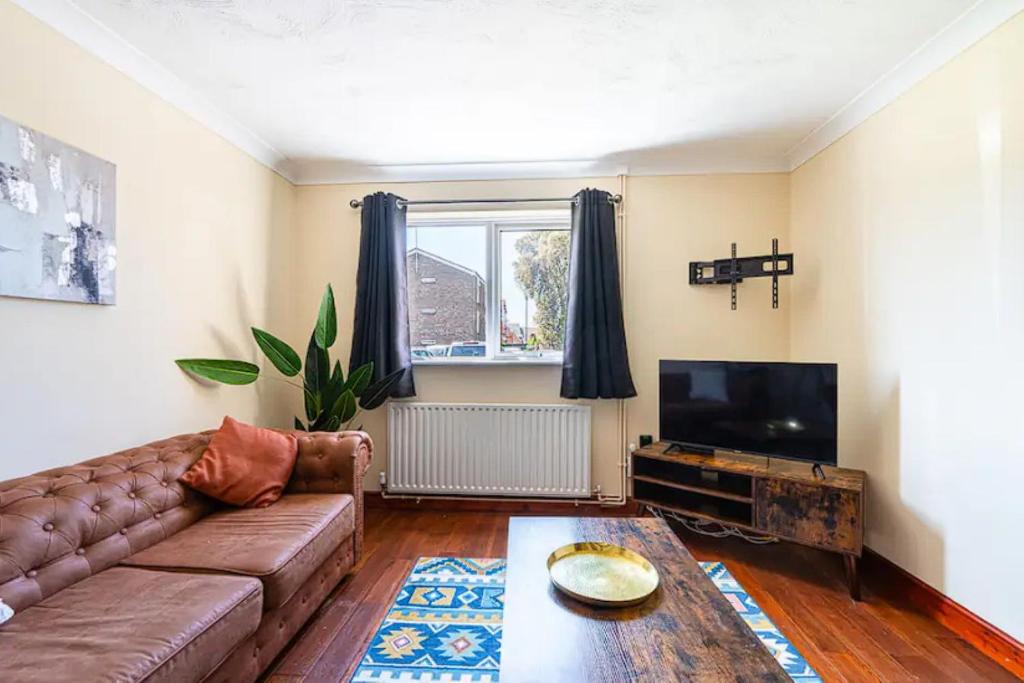 Luxurious & Cosy 3BR Home Near Ipswich City Centre, Ipswich (updated ...