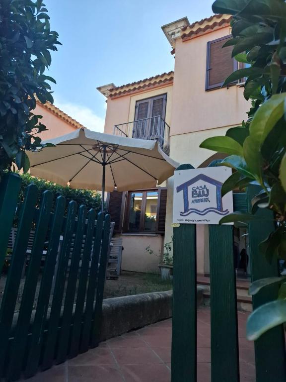 Casa blu Arbatax con giardino e terrazza, Tortolì (updated prices 2026)