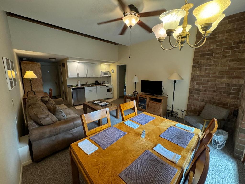 Shadow Mountain Lodge, Aspen (updated prices 2025)
