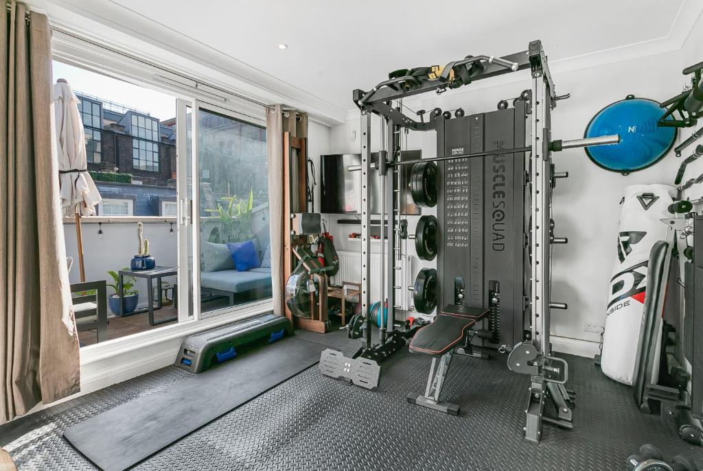 4 Bedroom House With Home Gym - Behind V&A Museum, London (updated ...