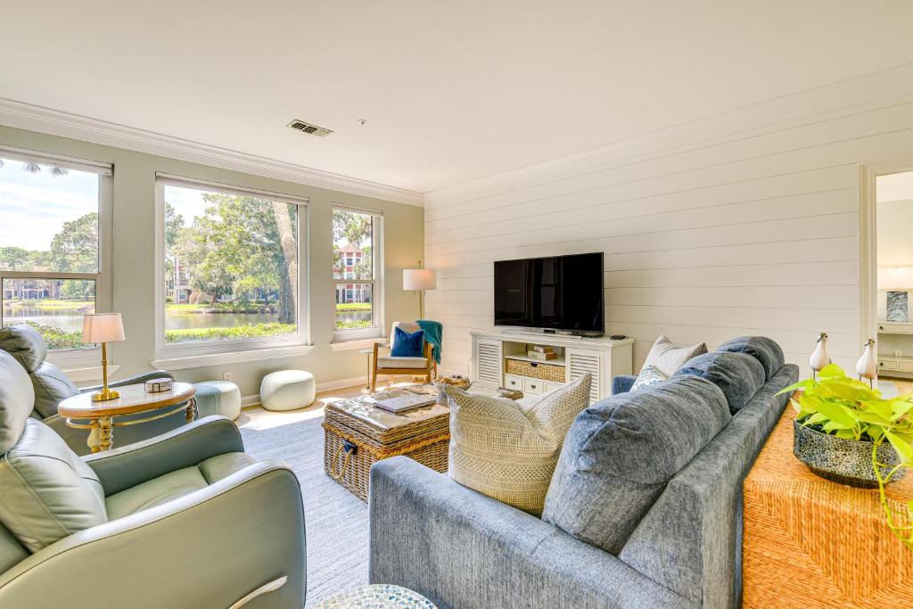 Sandestin Resort Condo with 6-Seater Golf Cart, Destin (updated prices ...