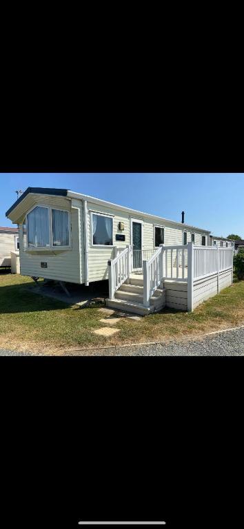 3 bed caravan Norfolk near the coast, Belton (updated prices 2026)