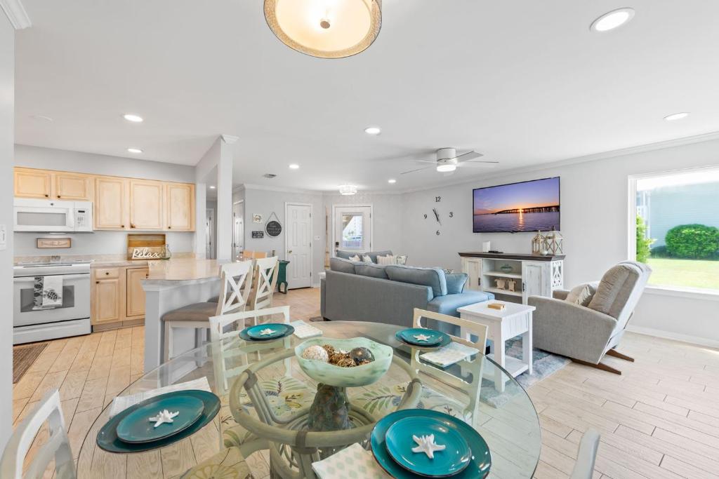 Destin-ation 201, Destin (updated prices 2025)