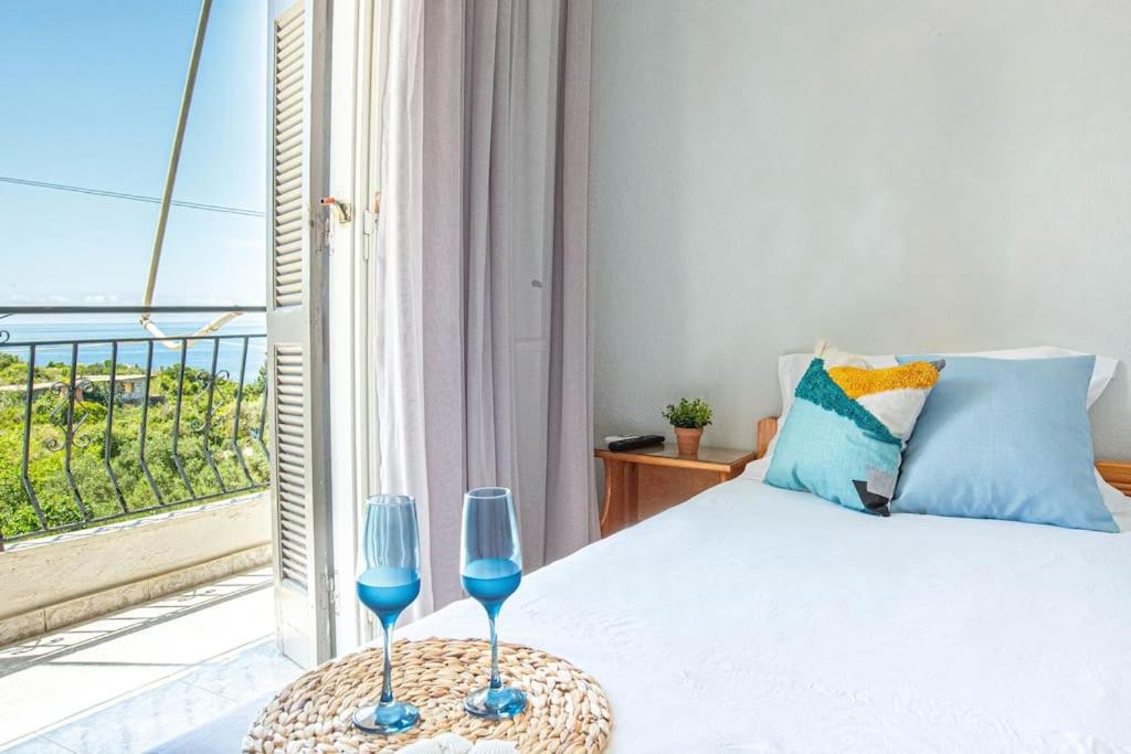 Blue Maraci 2 - Sea view, Kitchen, Beach Access, Himarë (precios ...