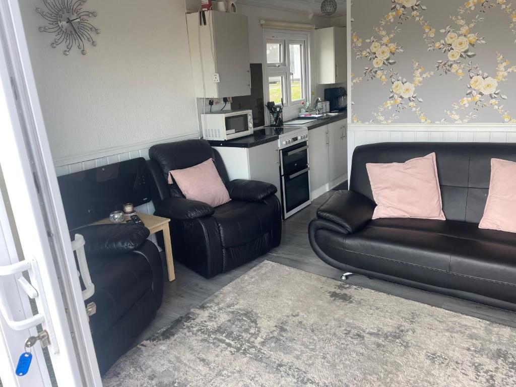Beautiful Chalet in Clarach Bay Holiday Village, Aberystwyth (updated ...