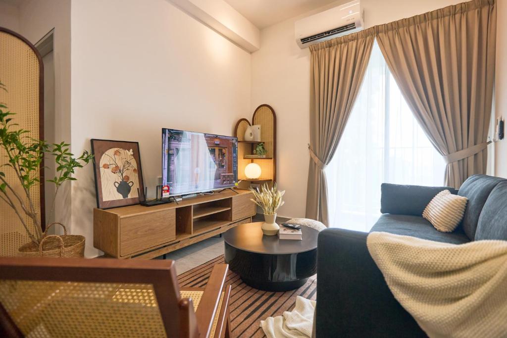 Sunsuria Forum SOHO & Residence Suites Setia Alam by MOKA, Shah Alam ...