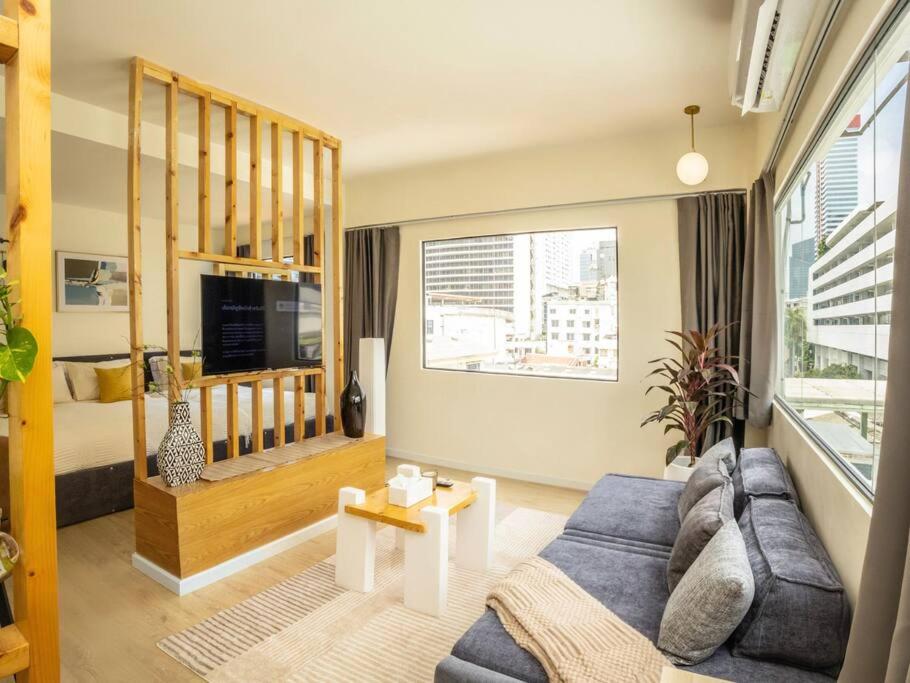 Cozy studio room for 3 guests at Center-Silom - 5B บางรัก (ราคาอัปเดตปี ...