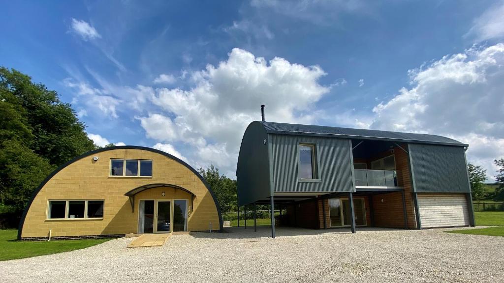 The Dutchy, Weston Subedge (updated prices 2025)