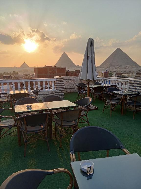 Star Of Egypt Pyramids, Kaherah (harga dikemas kini 2024)